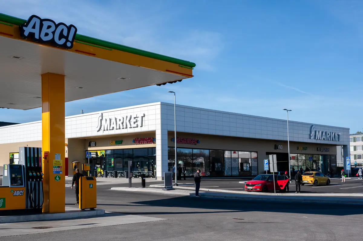 Uusi S-market Hanko avattiin torstaina juhlallisin menoin – Varuboden-Osla