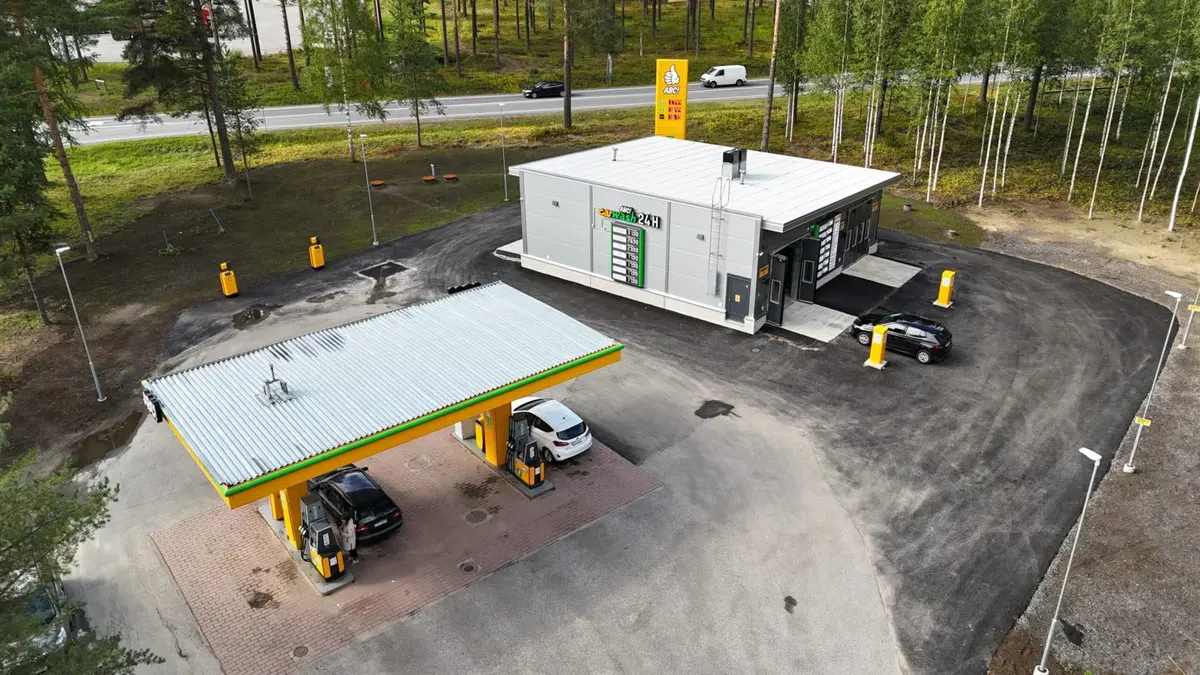 Ylämyllylle avattu uusi, ympäri vuorokauden auki oleva autopesu ABC ...